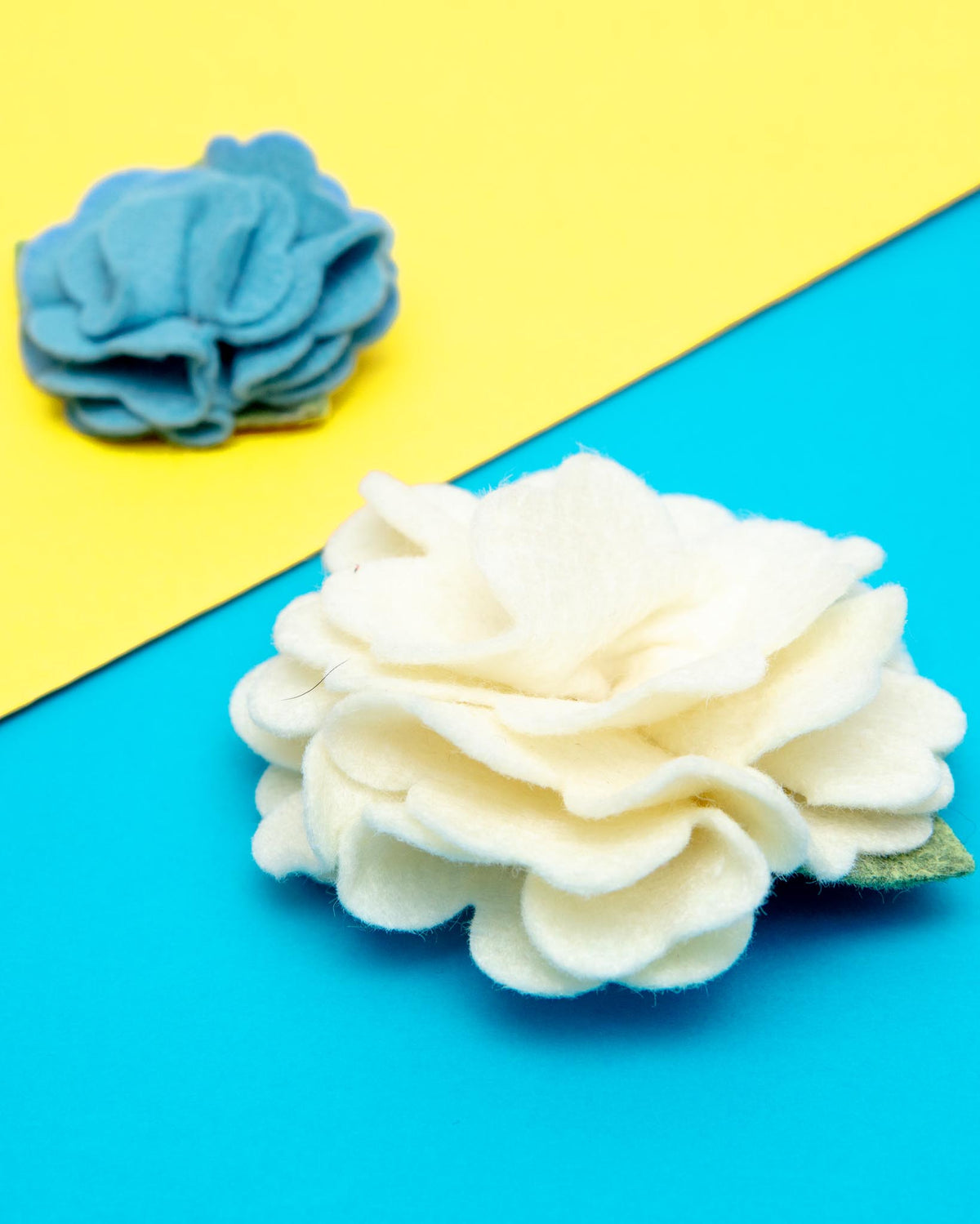 MIMI GREEN | Dog Collar Hydrangea Flower (Made in the USA) | DOG & CO.